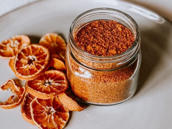 How to Make Orange Peel Powder - The Simple Homeplace